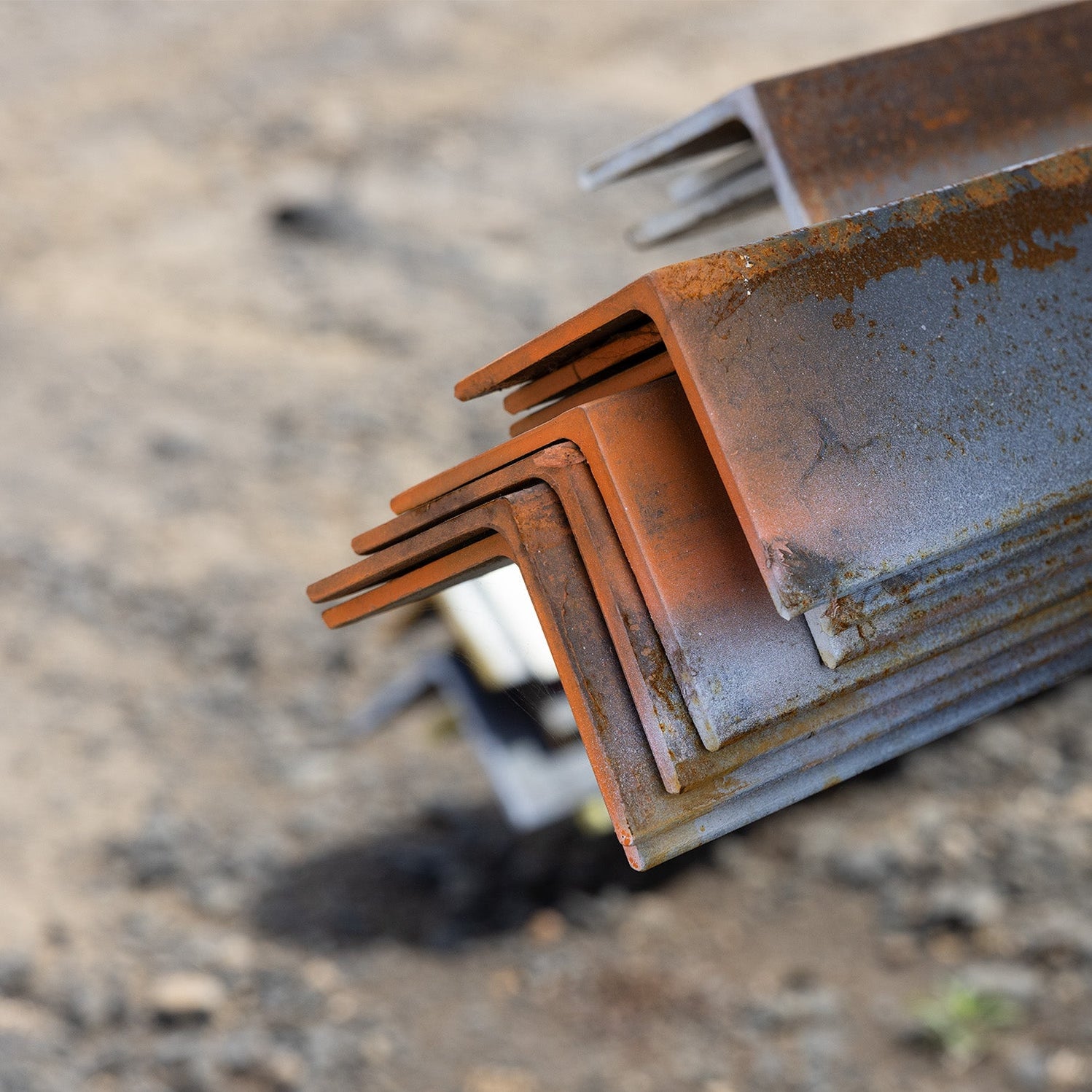 Unequal Angle Steel | Dalby Steel Products — Dalby General Steel